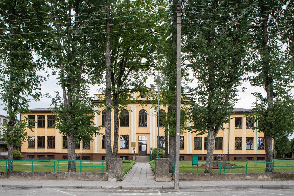 Rokiskis, Lituania - 16 de julio de 2017: Construcción de Rokiskis ...