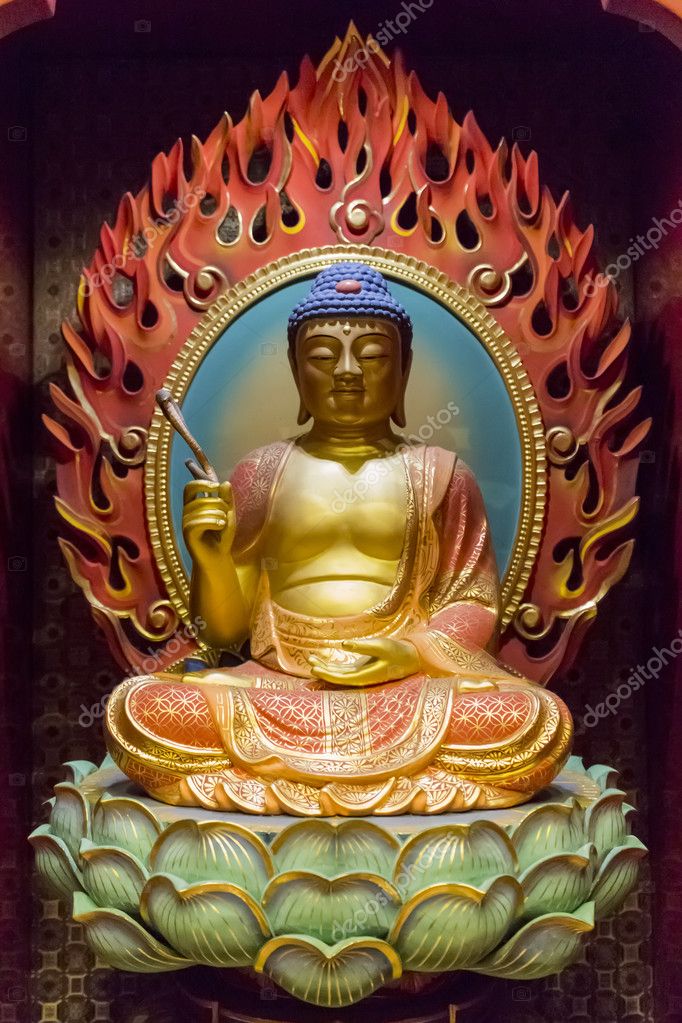 Templo de Reliquia Diente de Buda — Foto de stock #68871023 © boggy22