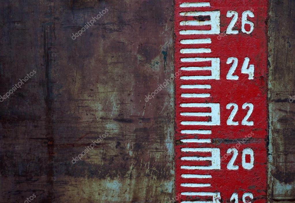 Water level scale Stock Photo by ©boggy22 84575364