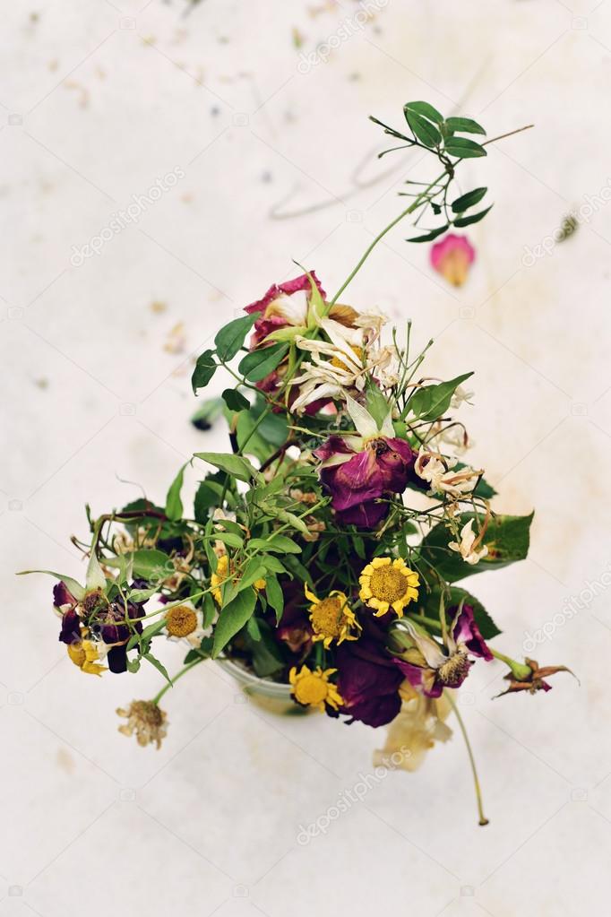 A wilted flowers Stock Photo by ©nito103 114864488