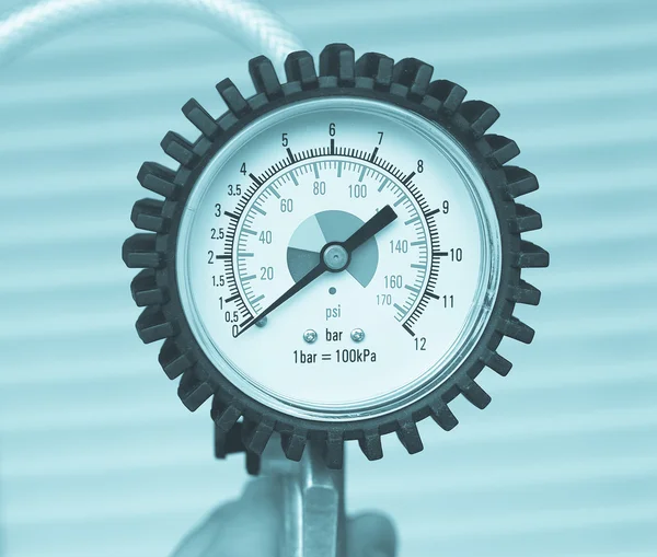 Realistic manometer Stock Photos, Royalty Free Realistic manometer ...