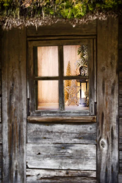 Log cabin window Stock Photos, Royalty Free Log cabin window Images ...