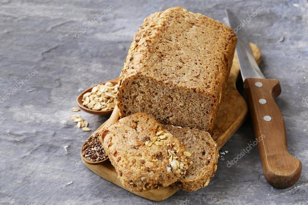 Rye wholemeal bread with flax seed and oatmeal Stock Photo by ©Dream79 ...