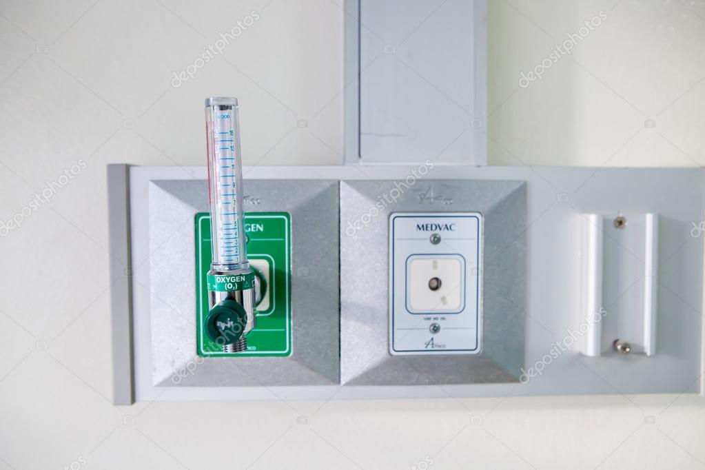 Oxygen piping and regulator with flow meter for patient — Stock Photo ...