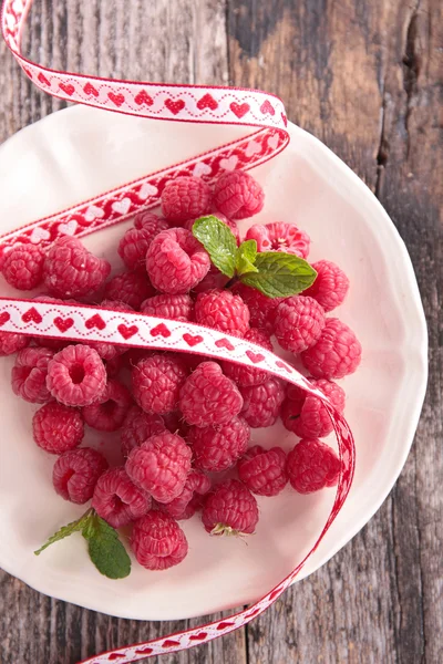Fresh raspberry with mint - Stock Image - Everypixel