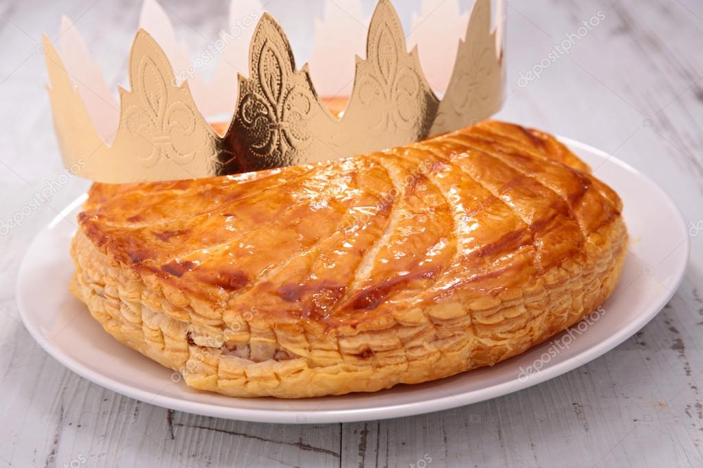 Epiphany cake with crown — Stock Photo © studioM #91264524