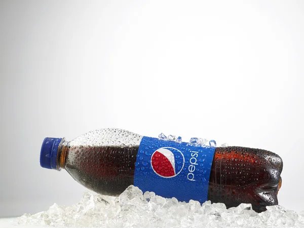 Pepsi bottle Stock Photos, Royalty Free Pepsi bottle Images | Depositphotos