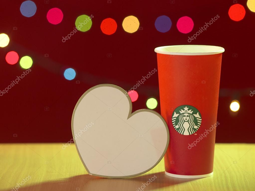 Starbuck's red paper cup — Stock Editorial Photo © eskaylim #93180042