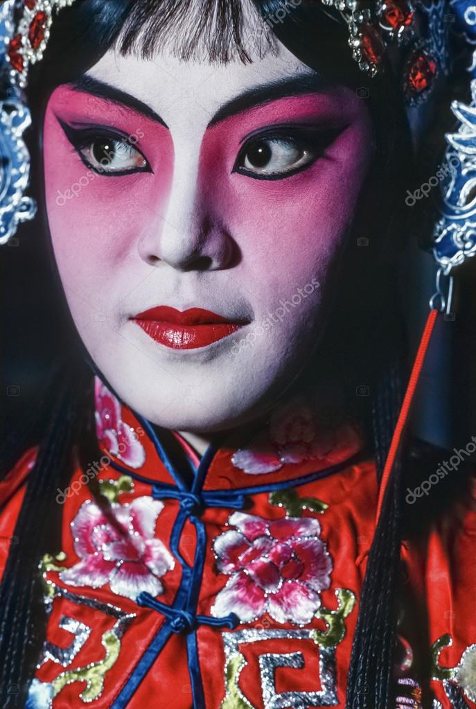 Traditional Chinese Opera Makeup