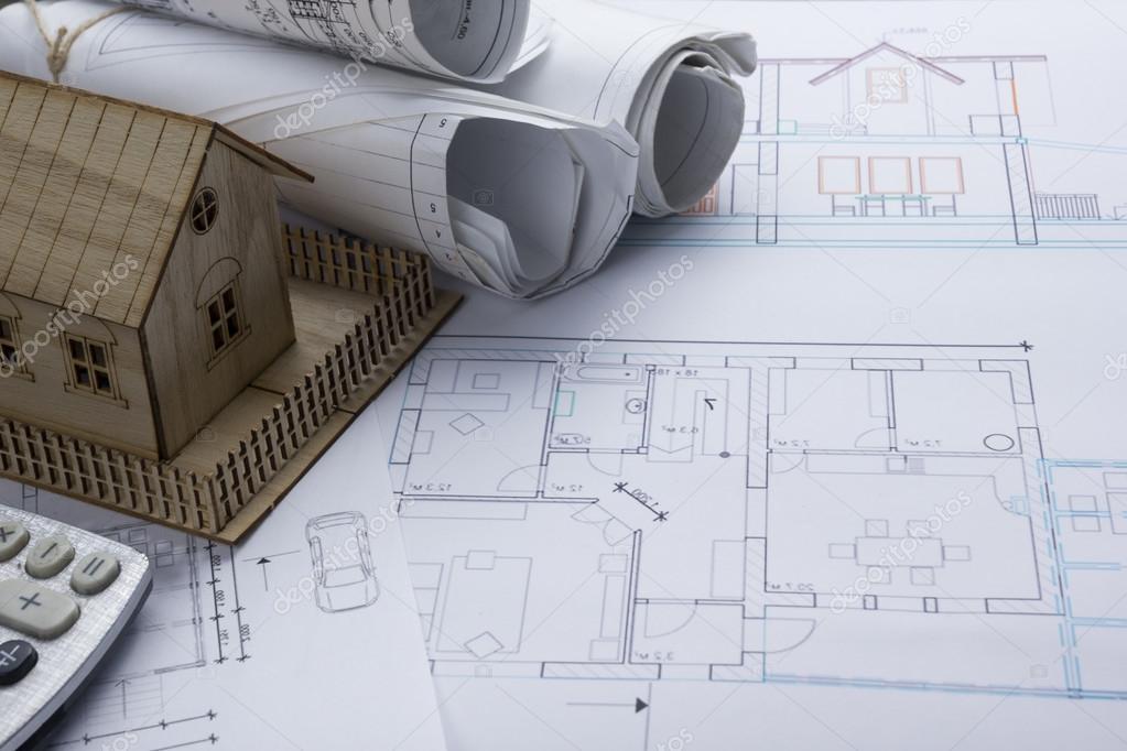 Concepto de bienes raíces. Arquitecto del lugar de trabajo. Proyecto arquitectónico, planos ...