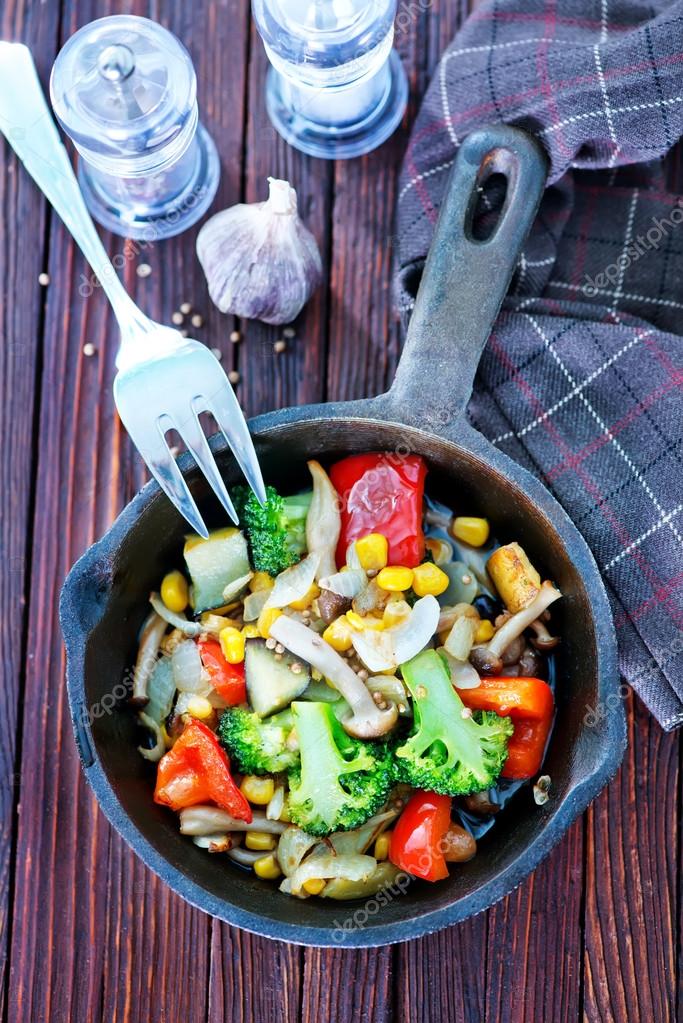 Fried vegetables in pan — Stock Photo © tycoon #69685425