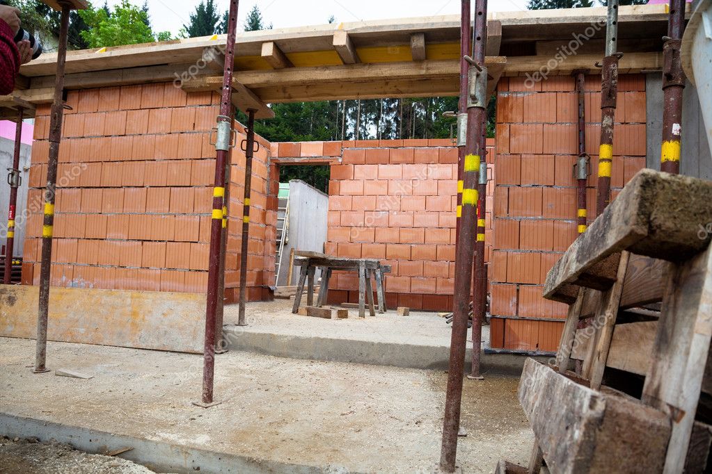 Construction of a detached house Stock Photo by ©ginasanders 105192126