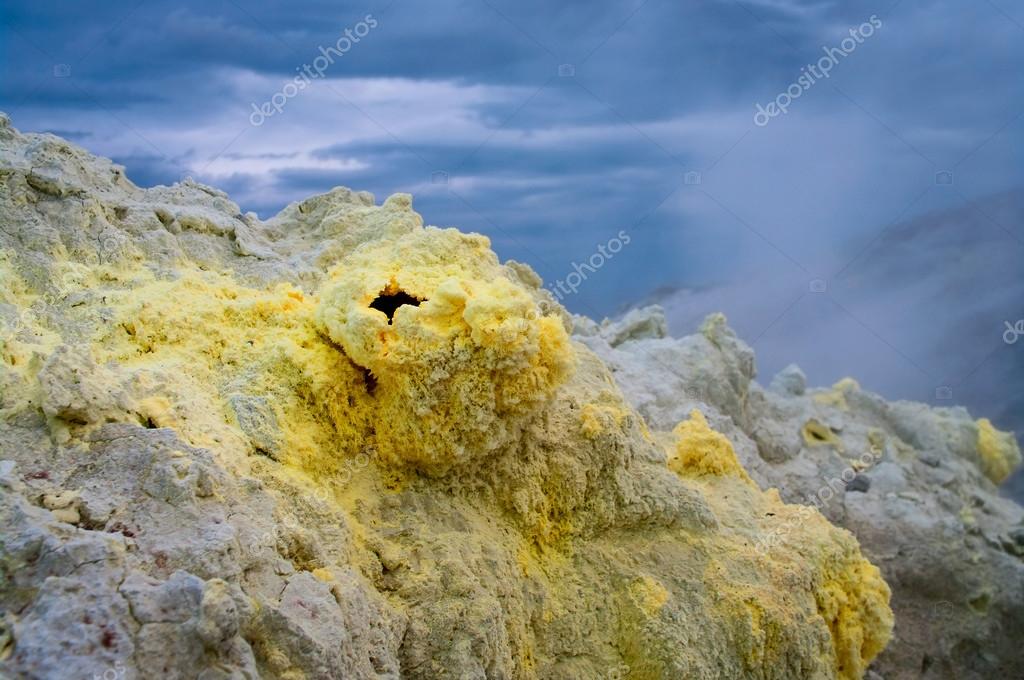 Fumarolic field at the Mendeleev volcano Stock Photo by ©Byelikova 75654953