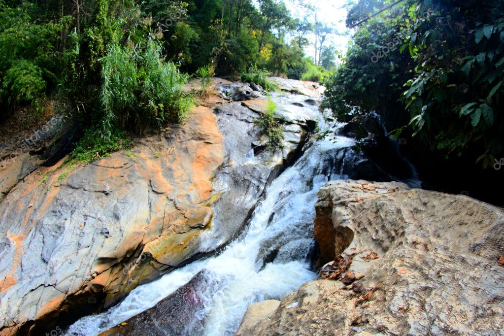 Mae Sa waterfall in Doi Suthep-Pui National Park, Chiang Mai, Th ...