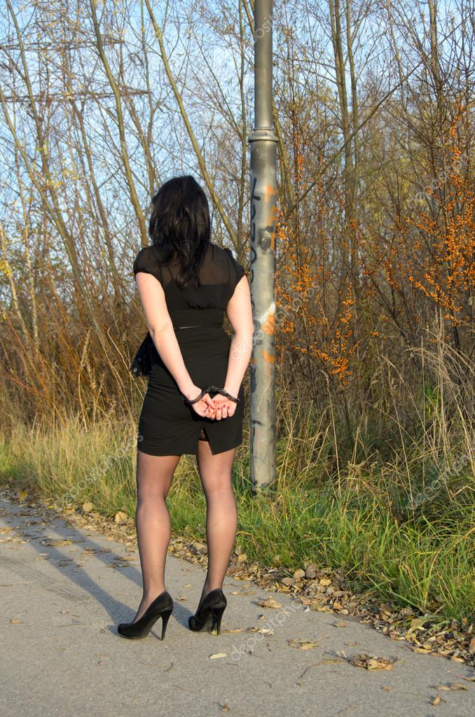Frauen Mit Handschellen Gefesselt — Stockfoto © Piotr290 57766273