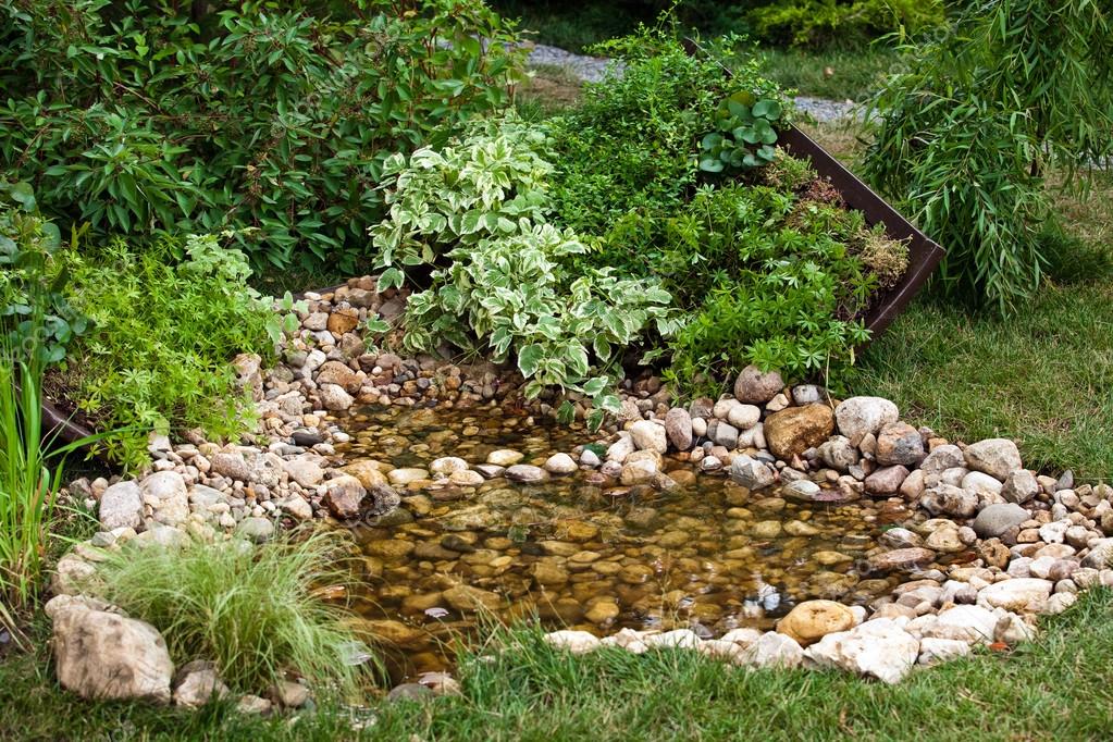 Garden design landscaping Stock Photo by ©prescott10 116745106