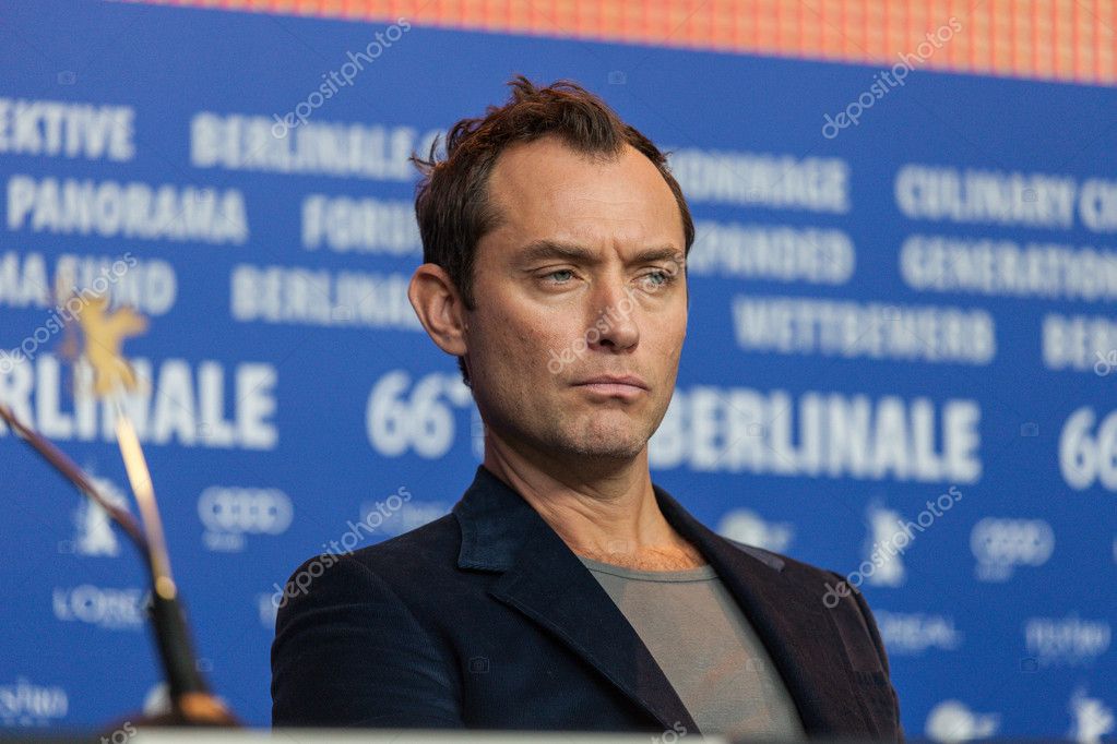 Actor Jude Law — Stock Editorial Photo © tanka_v #99576130