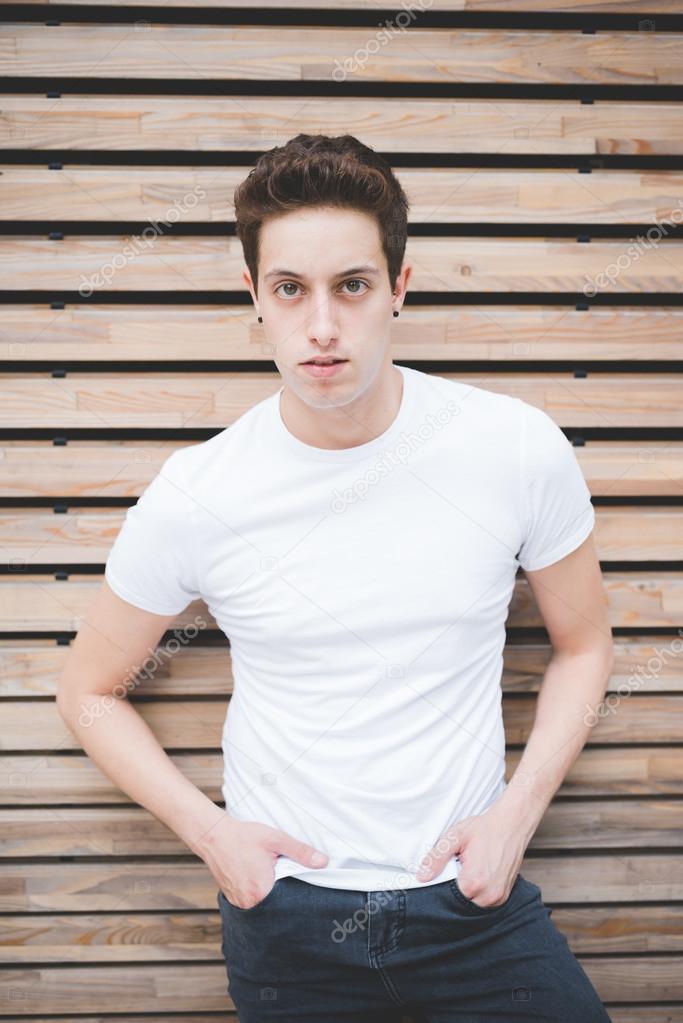 Caucasian brown hair man Stock Photo by ©peus 88078590