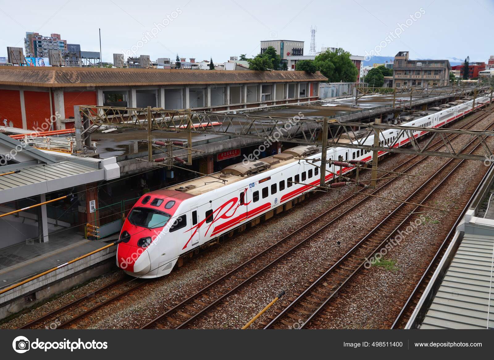 Hualien Taiwan November 2018 Temu 2000 Train Taiwan Railways Tra ...
