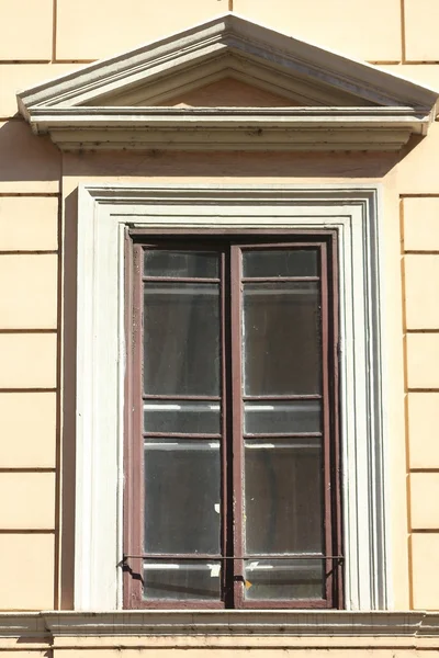 Pedimented windows Stock Photos, Royalty Free Pedimented windows Images ...