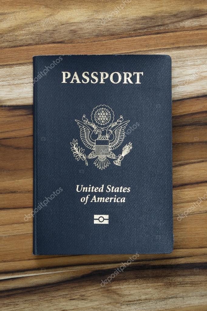 Pasaporte americano — Foto de stock #64638069 © wollertz