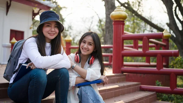 Beautiful chinese students Stock Photos, Royalty Free Beautiful chinese ...