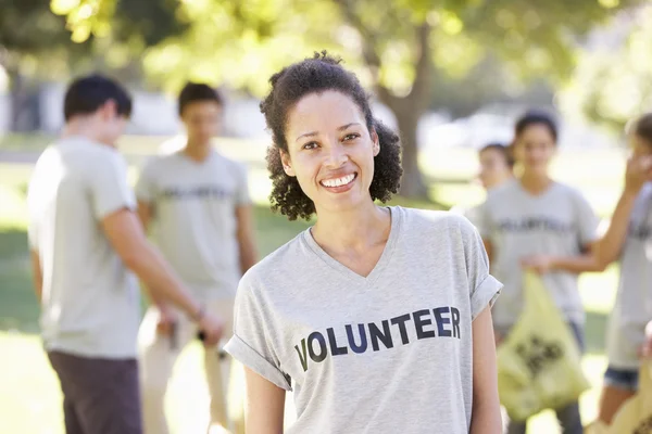 Volunteer people Stock Photos, Royalty Free Volunteer people Images ...