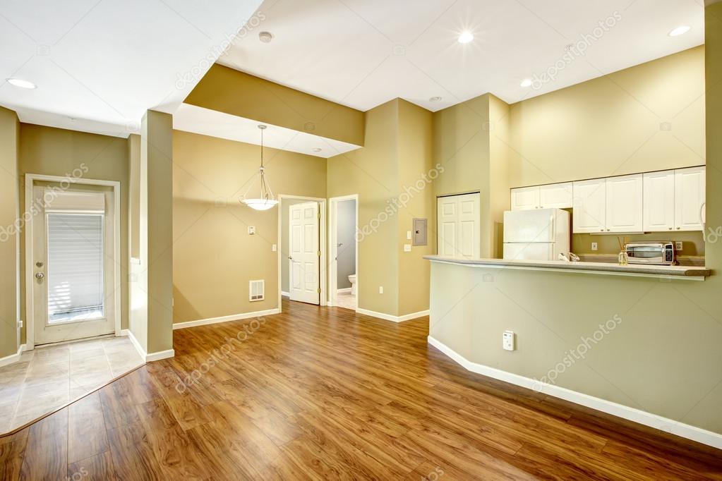 Empty apartment with open floor plan. Stock Photo by ©iriana88w 52739711