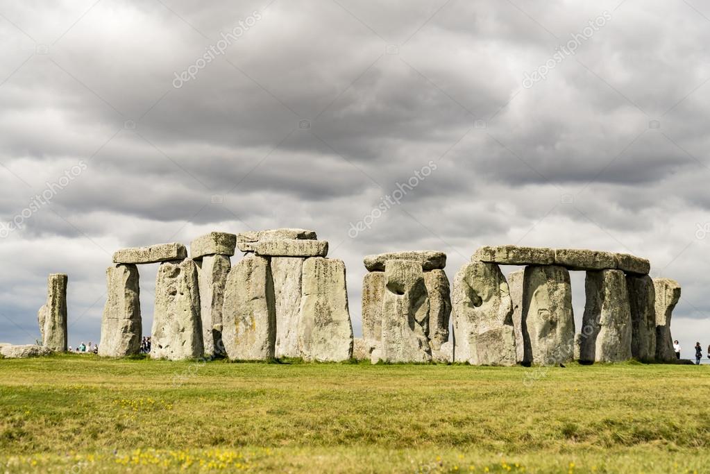 Ancient prehistoric Stonehenge Stock Photo by ©edella 112337080