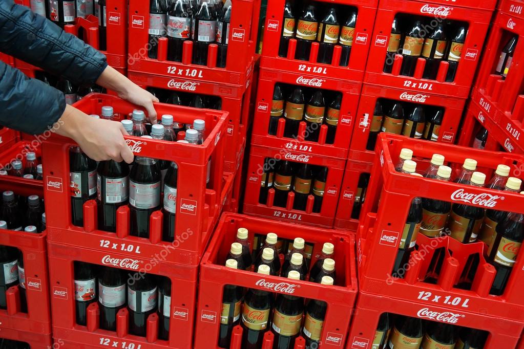 Coca Cola crates – Stock Editorial Photo © defotoberg #100682124