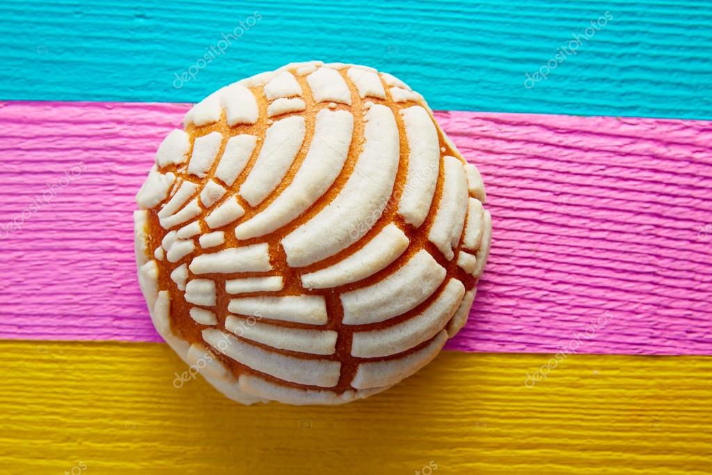 Pictures : mexican sweet bread | Conchas Mexican sweet bread traditional — Stock Photo ...