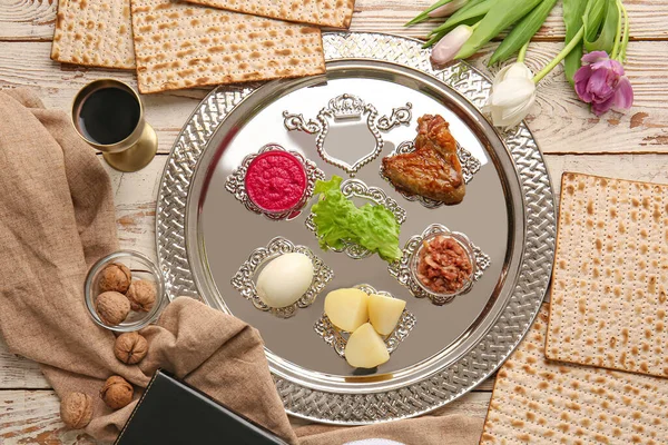 Seder plate Stock Photos, Royalty Free Seder plate Images | Depositphotos