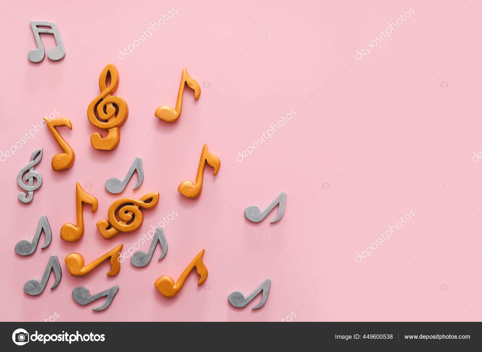 Notas Musicales Sobre Fondo Color: fotografía de stock © serezniy ...