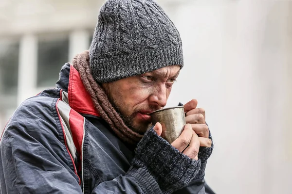 Homeless warming Pictures, Homeless warming Stock Photos & Images ...