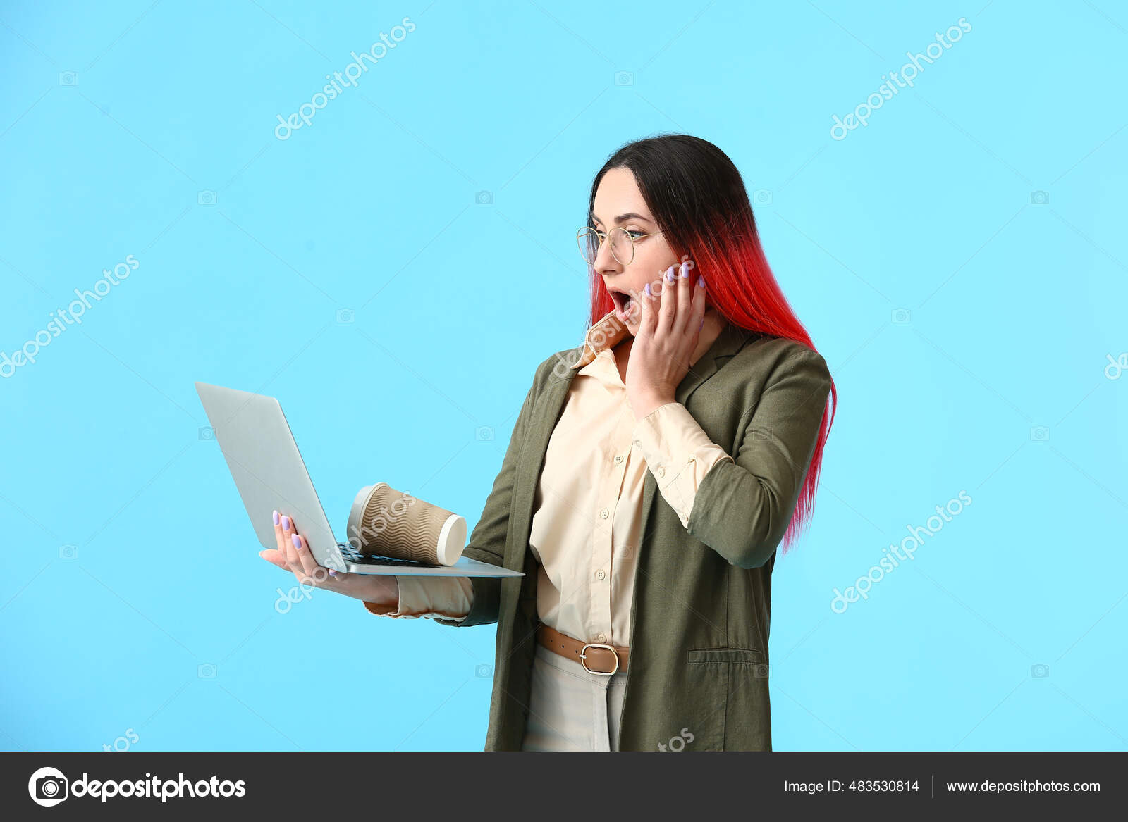 Shocked Female Programmer Using Laptop Color Background — Stock Photo ...