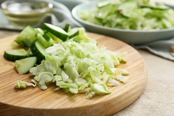 Ensalada de col con pepino fotos de stock, imágenes de Ensalada de col ...