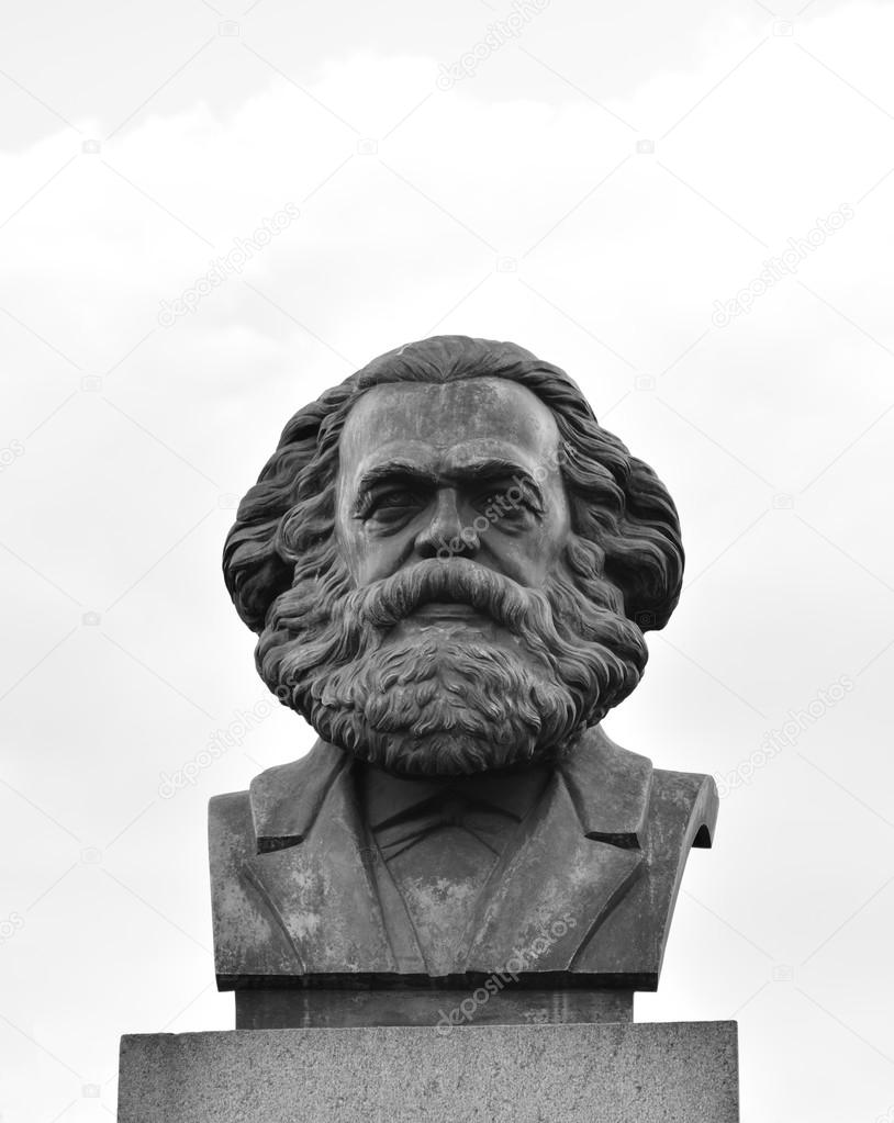 Statue of Karl Marx in St.Petersburg. Stock Photo by ©konstsem 105134598