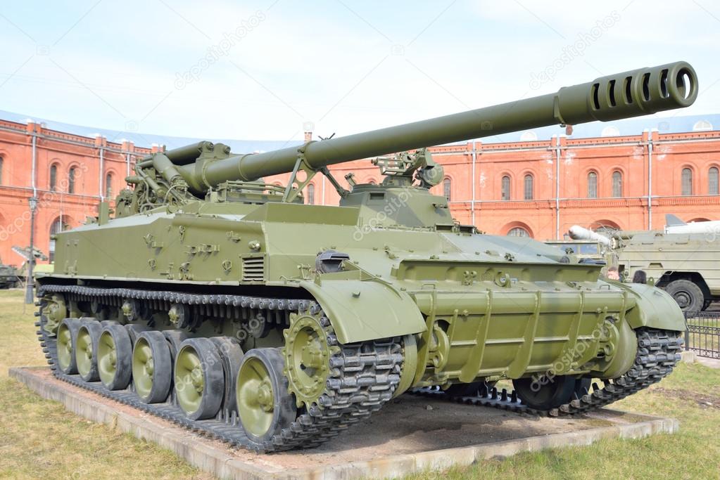 152mm self-propelled cannon 2S5 Giazint-S. — Stock Editorial Photo ...