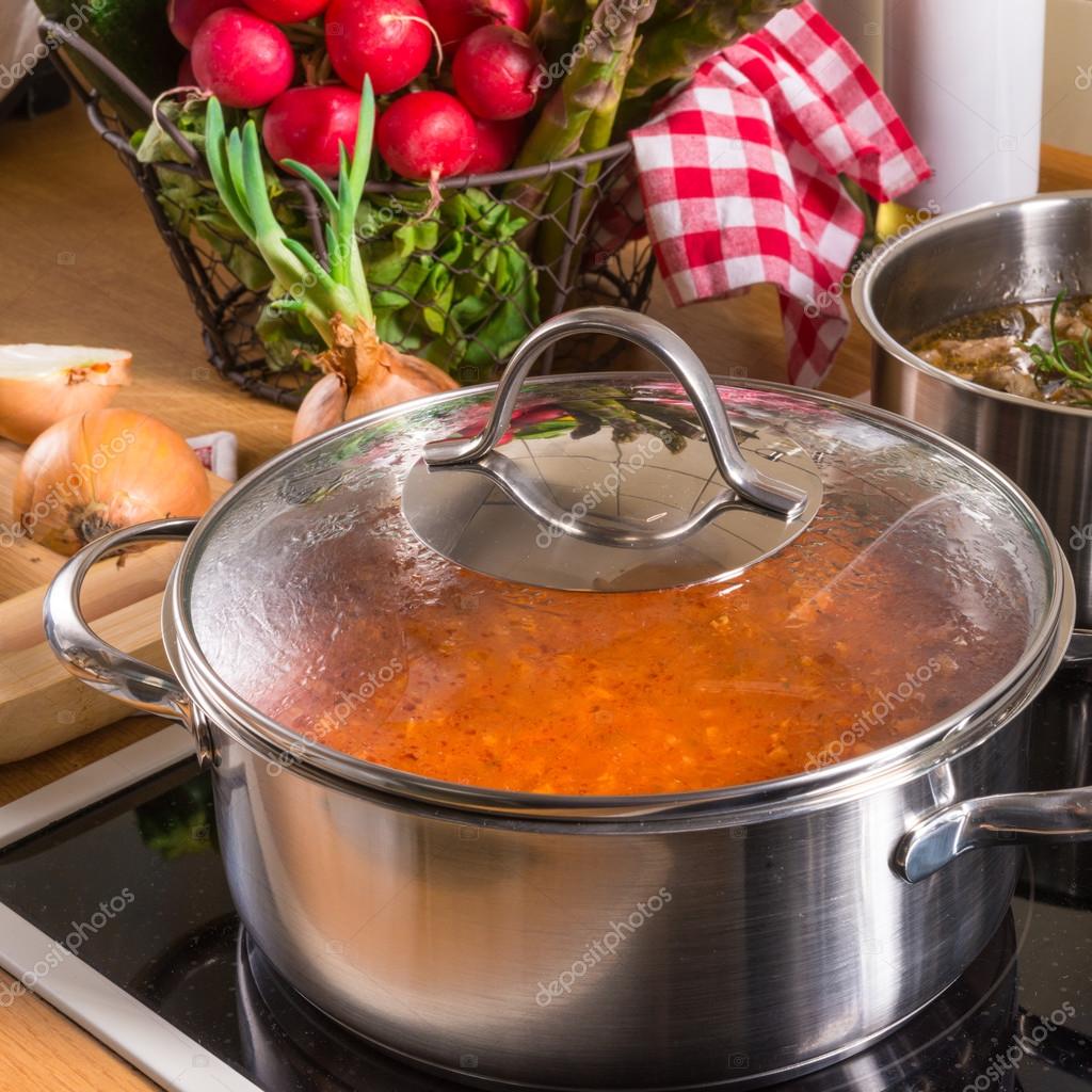 Ollas De Cocina En La Estufa Fotografía De Stock © Dar19 30 108764812