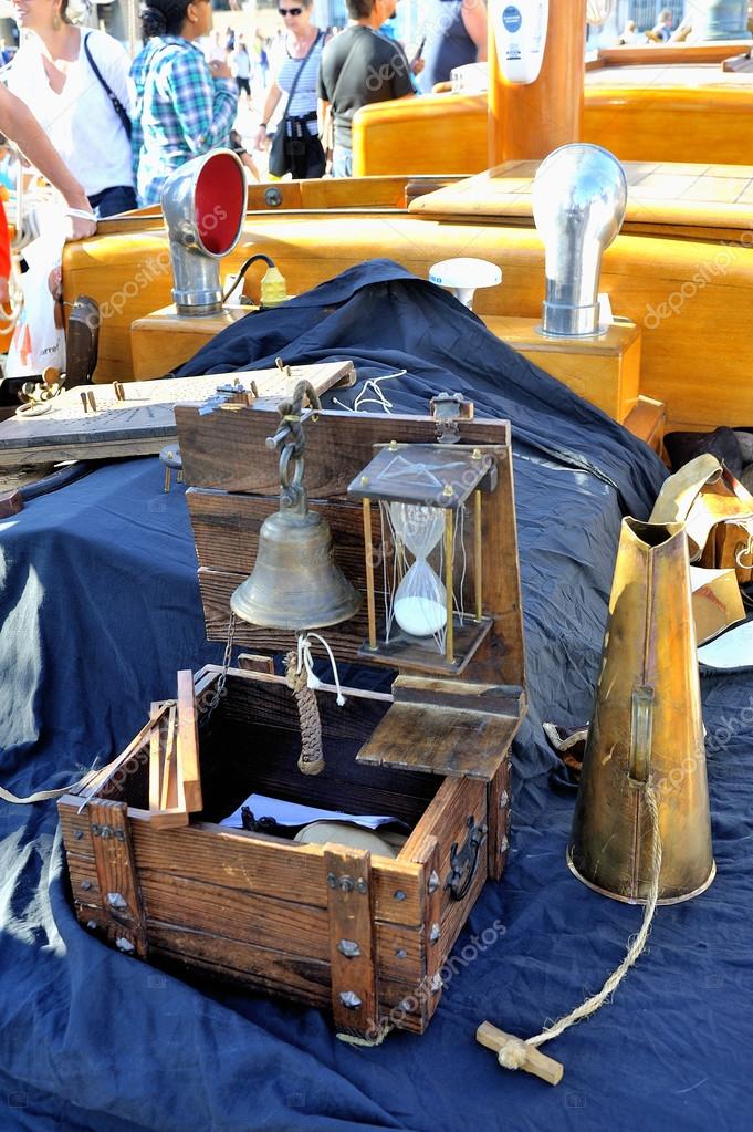 Old sailing ships docked in the old port of Marseille — Stock Photo ...