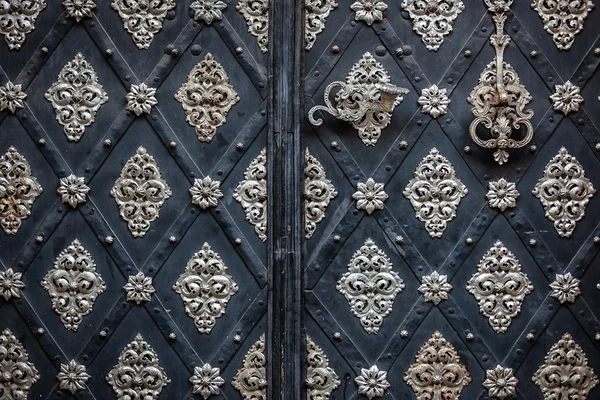 Castle gate Stock Photos, Royalty Free Castle gate Images | Depositphotos