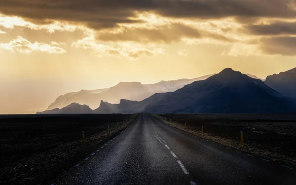 A long road Stock Photos, Royalty Free A long road Images | Depositphotos