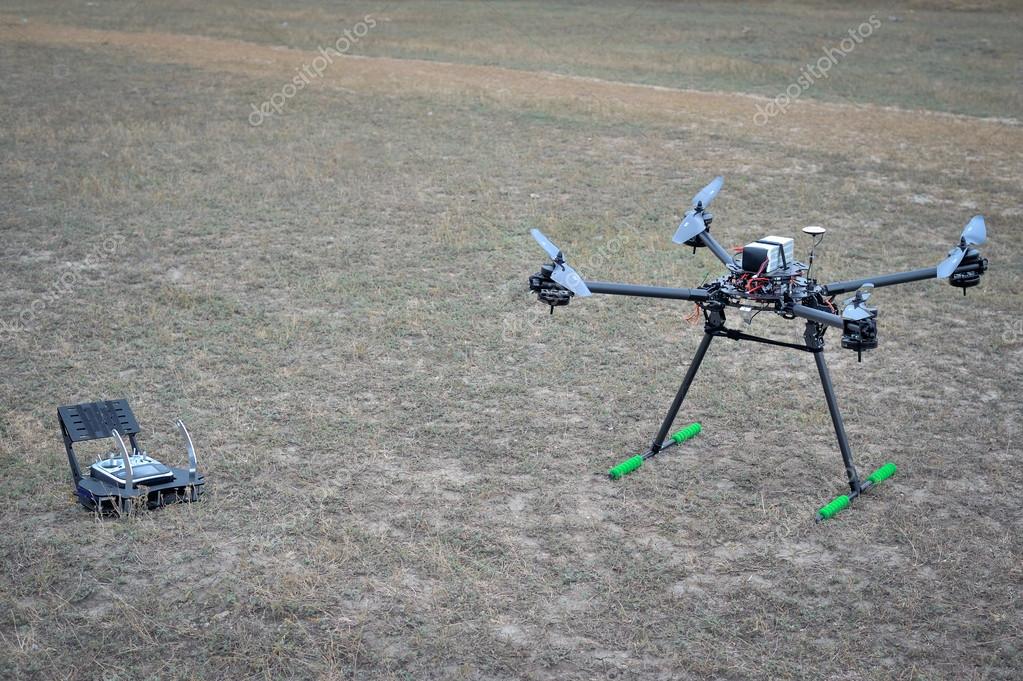 Professional equipment for drive a drone: monitor, tv, remote co Stock ...