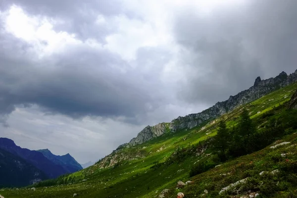 Alpine hike Stock Photos, Royalty Free Alpine hike Images | Depositphotos