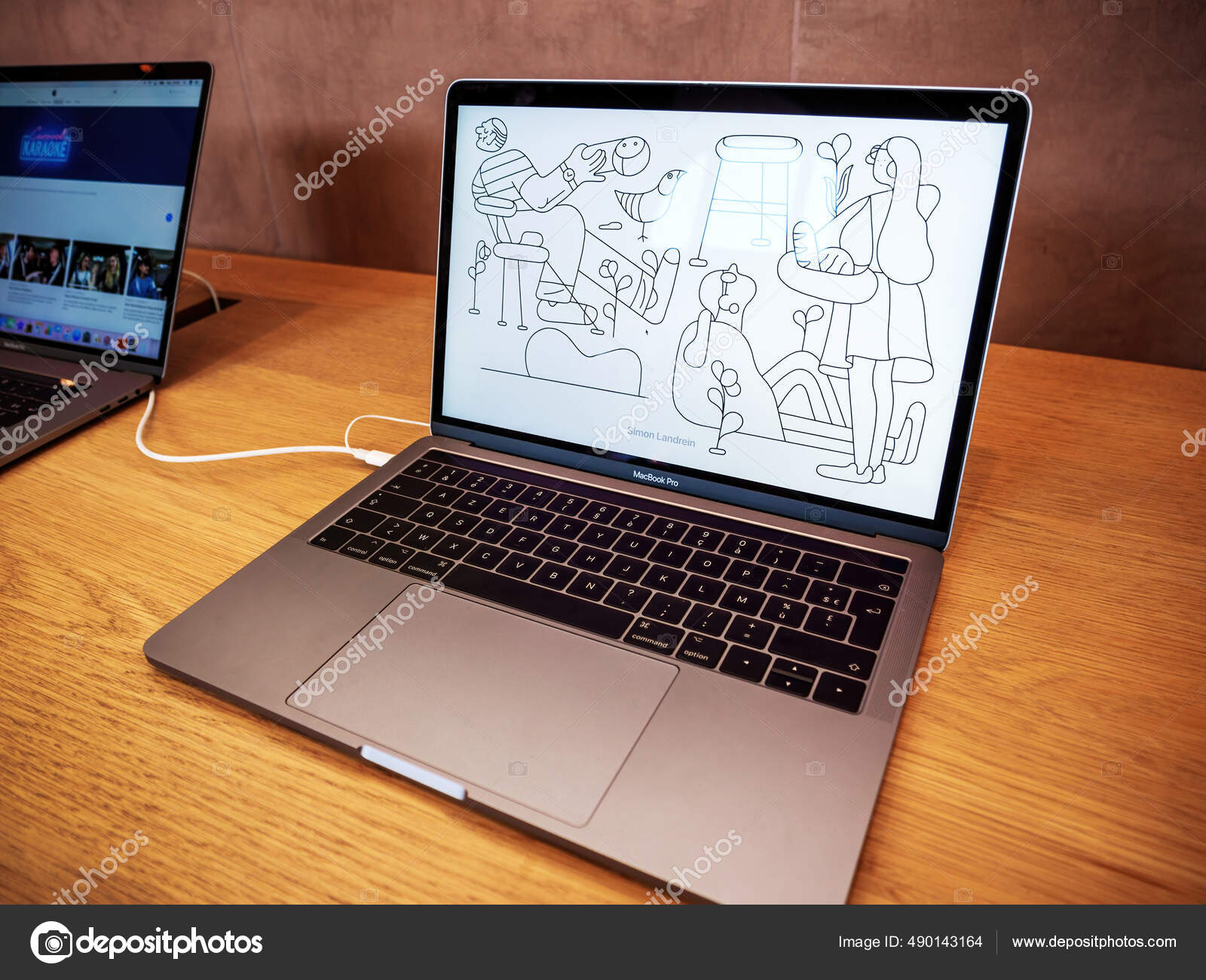 New Apple MacBook Pro professional laptop with motion wallpaper — Stock ...