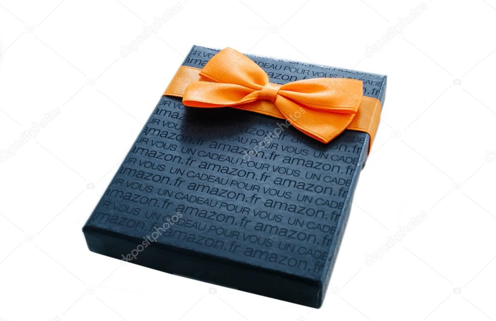 Amazon Gift Card box isolated — Stock Editorial Photo © ifeelstock ...
