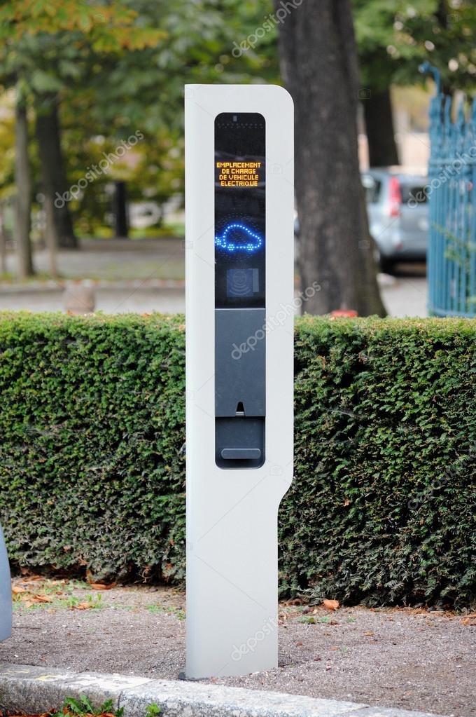 Charging point for electric vehicle — Stock Photo © ifeelstock #85598036