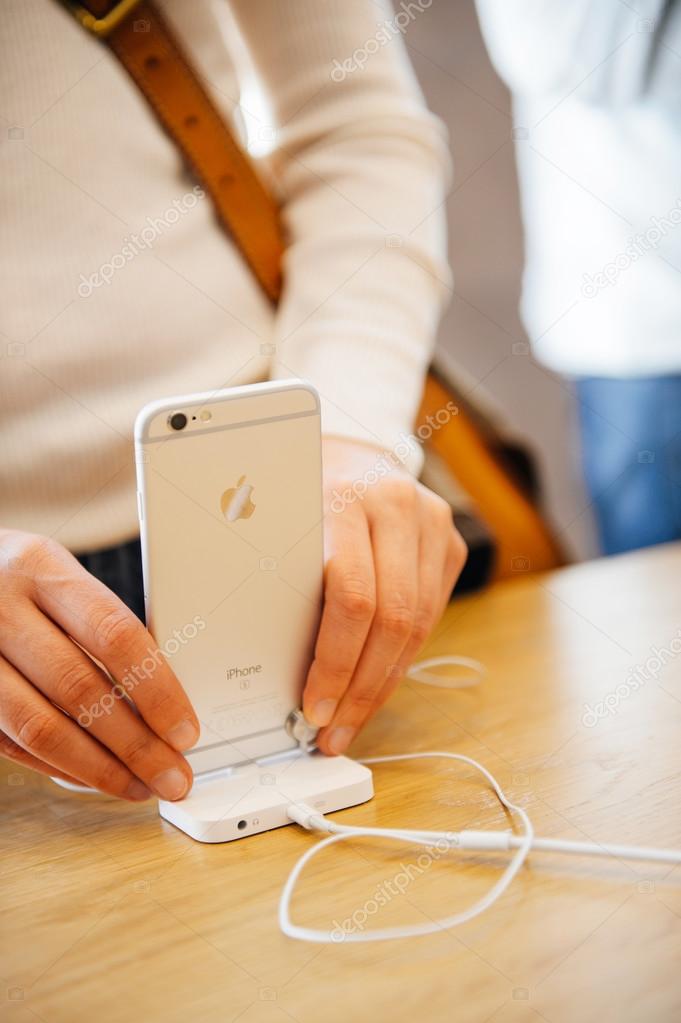 New iPhone 6S and iPhone 6s Plus – Stock Editorial Photo © ifeelstock ...