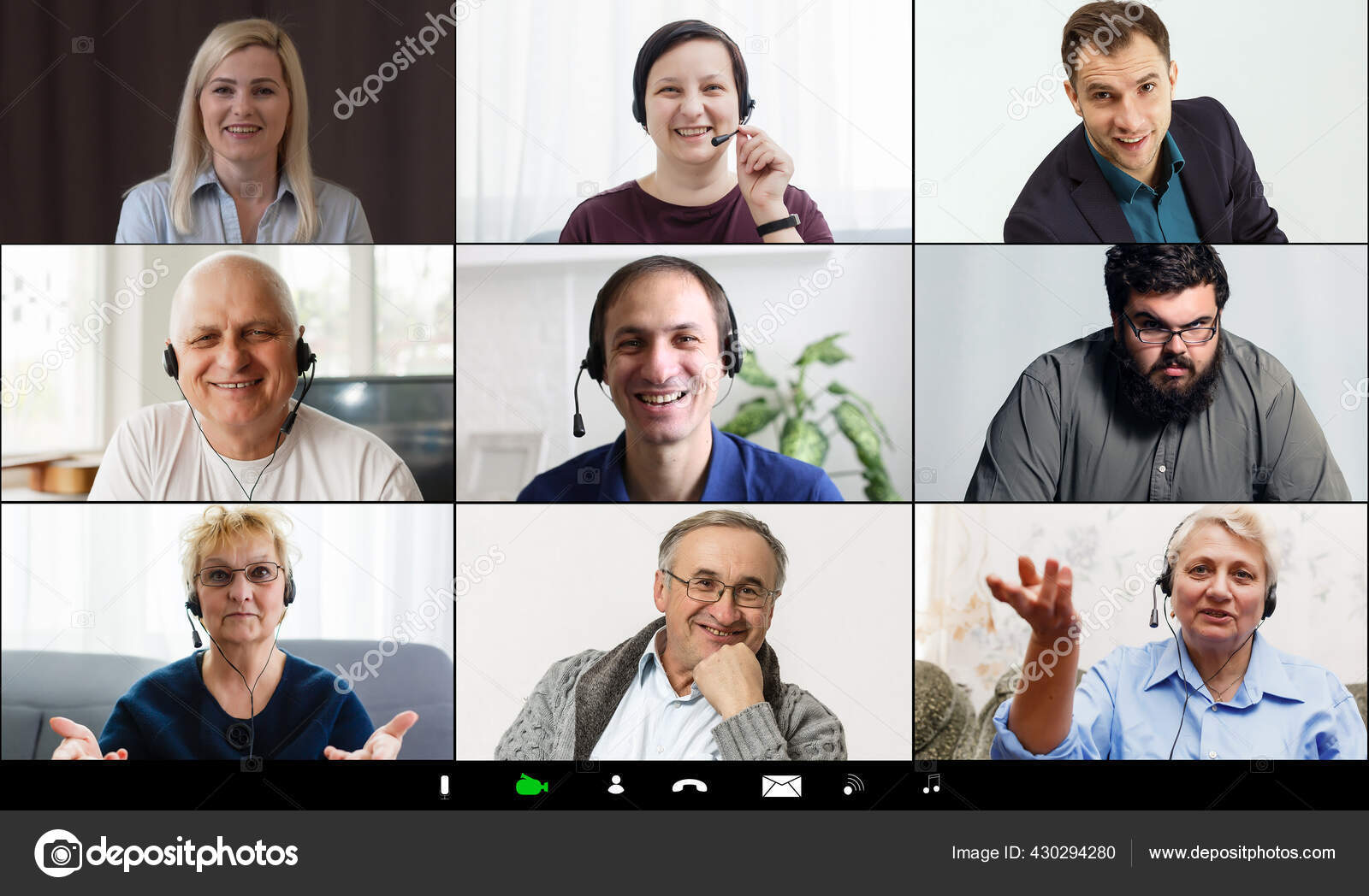 Tela Laptop Webcam Ver Muitos Rostos Diversas Pessoas Envolvidas Grupo ...