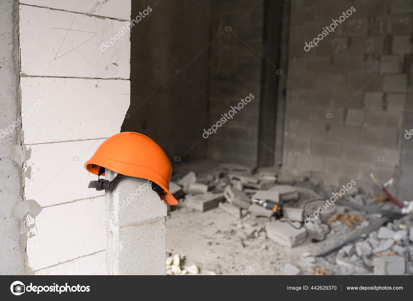 Break the wall for renovation and build the door for entrance of ...